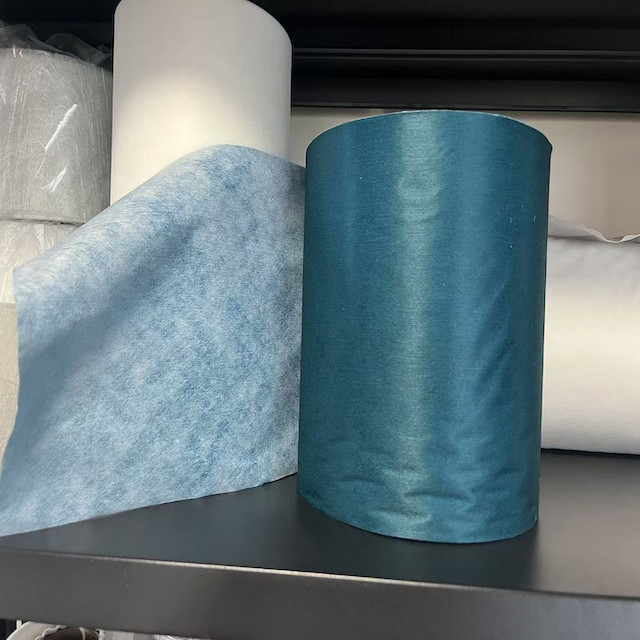 40g/M2 Polyester Tissue Of Blue Color Outside Strong Tensile Strength ...